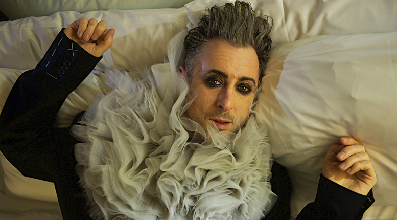 In Good Company: Alan Cumming on Sappy Songs, Bisexuality & his ...