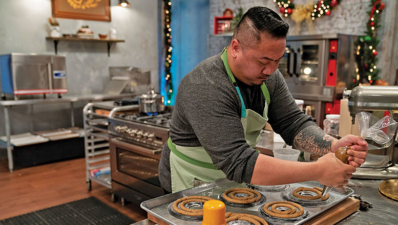 Food Network: Openly Gay Bostonian Competes On Holiday Baking ...